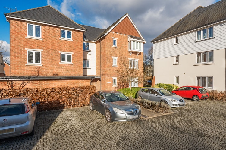 Shared ownership Flats / Apartments in Fleet Hampshire | 2 bedroom for sale